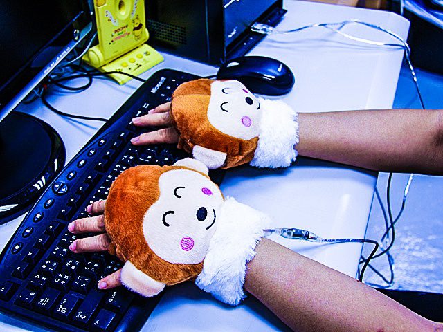 4 Techy Ways to Stay Warm This Winter - TechAcute