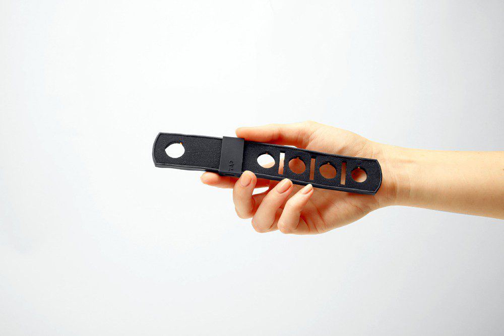 Meet the Tap Strap: A Cool New Wearable Keyboard – TechAcute