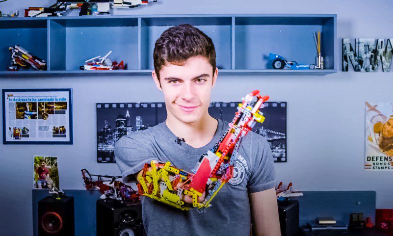 The Student Who Built Himself a Prosthetic Arm with Lego [Video ...