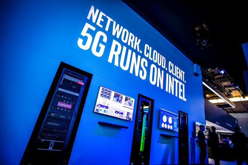 Apple Acquires Intel Smartphone Modem Business for $1B – TechAcute