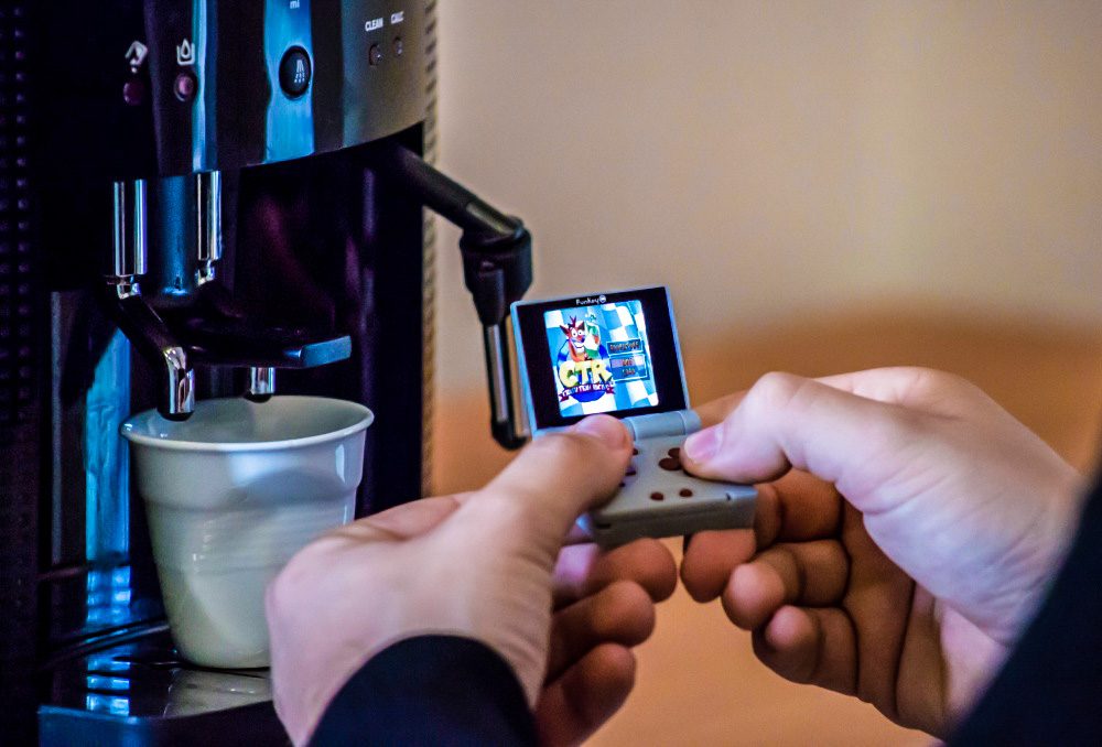 FunKey S: Play Retro Games with the World's Smallest Gaming Handheld ...