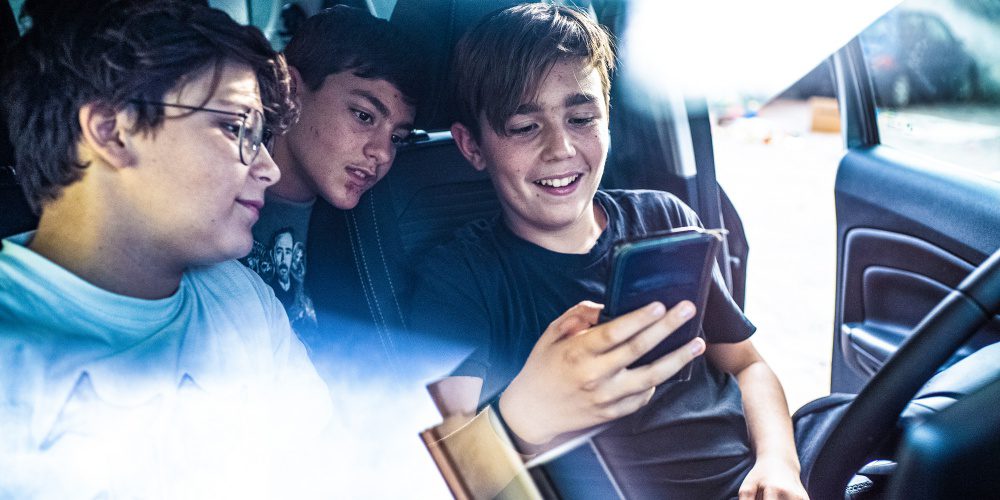 Should I Track My Child with Their Smartphone or GPS? – TechAcute