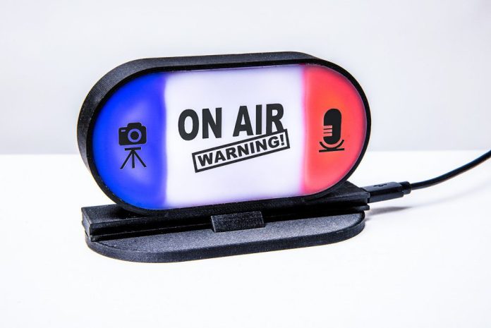 Know If Your Cam and Mic Are on with On Air Warning – TechAcute