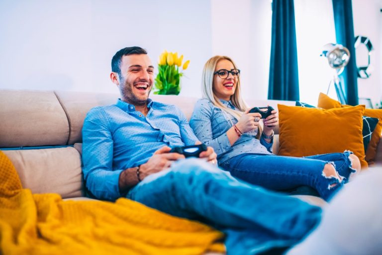 4 Things to Do If Your Boyfriend Loves Video Games More than You