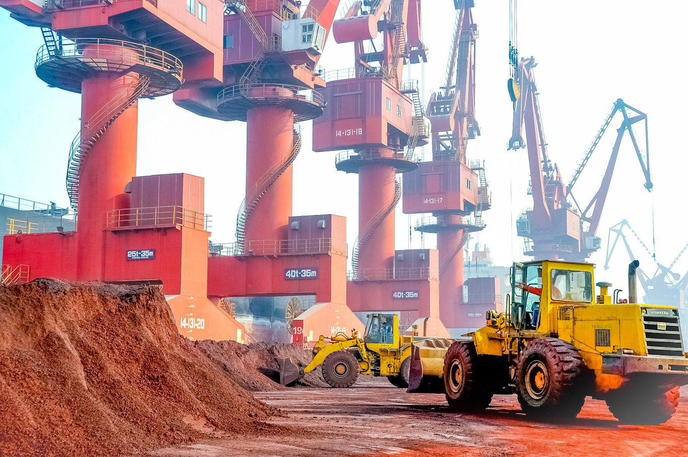 Figures: Rare Earths and Metals in Your Smartphone – TechAcute
