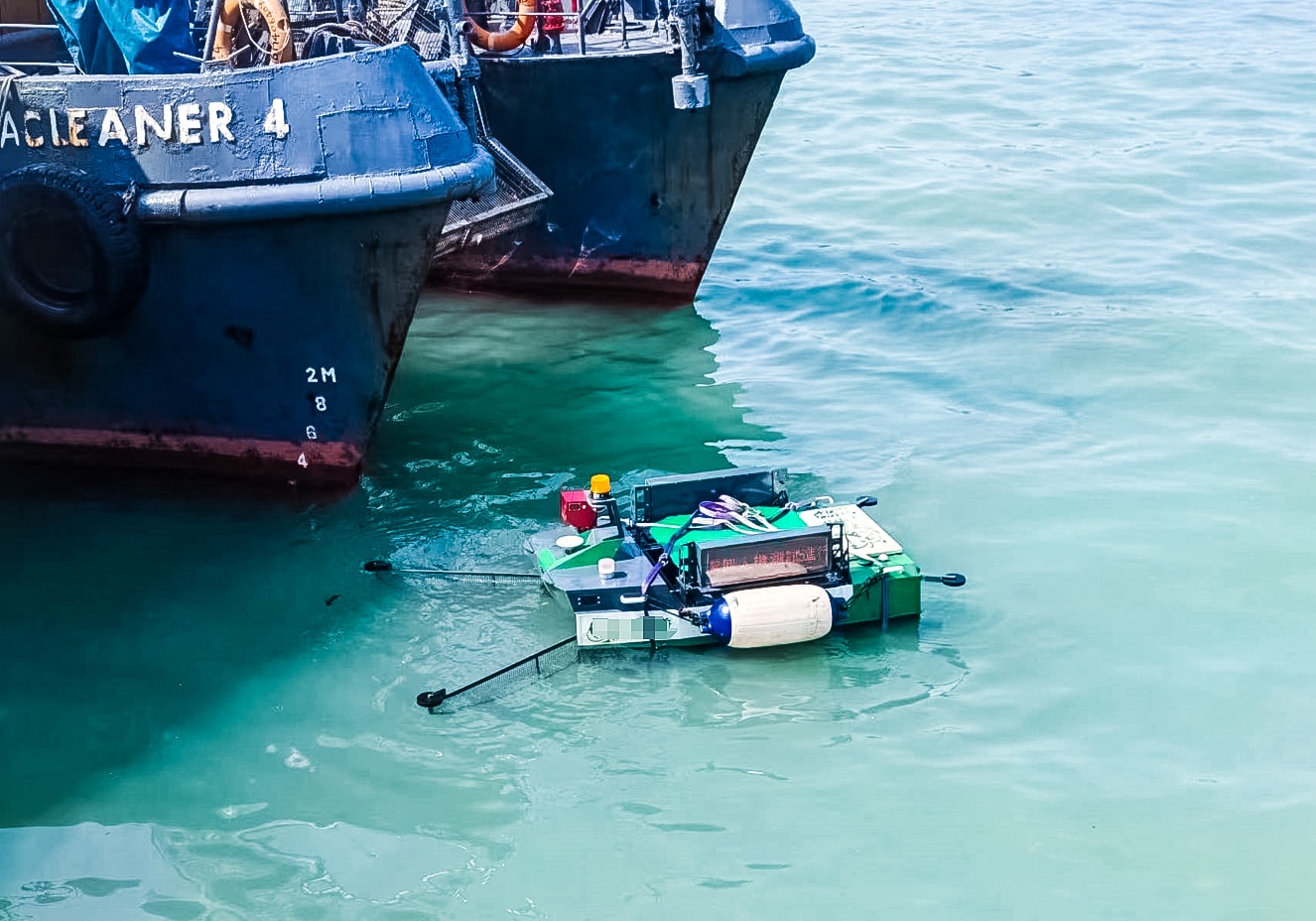 Orcauboat: Autonomous Vessels for Waterway Cleaning – TechAcute